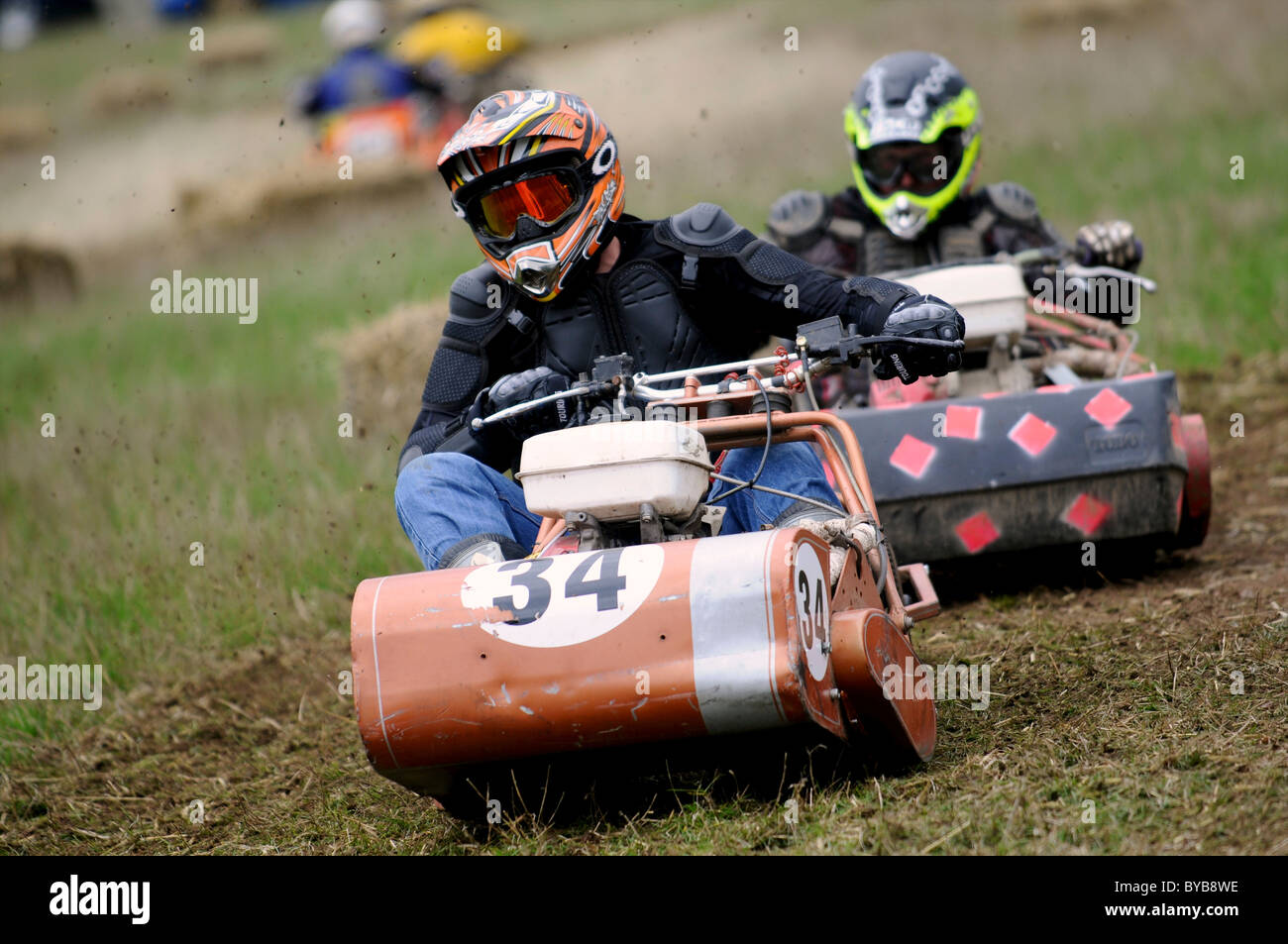 Lawn mower racing hi-res stock photography and images - Alamy