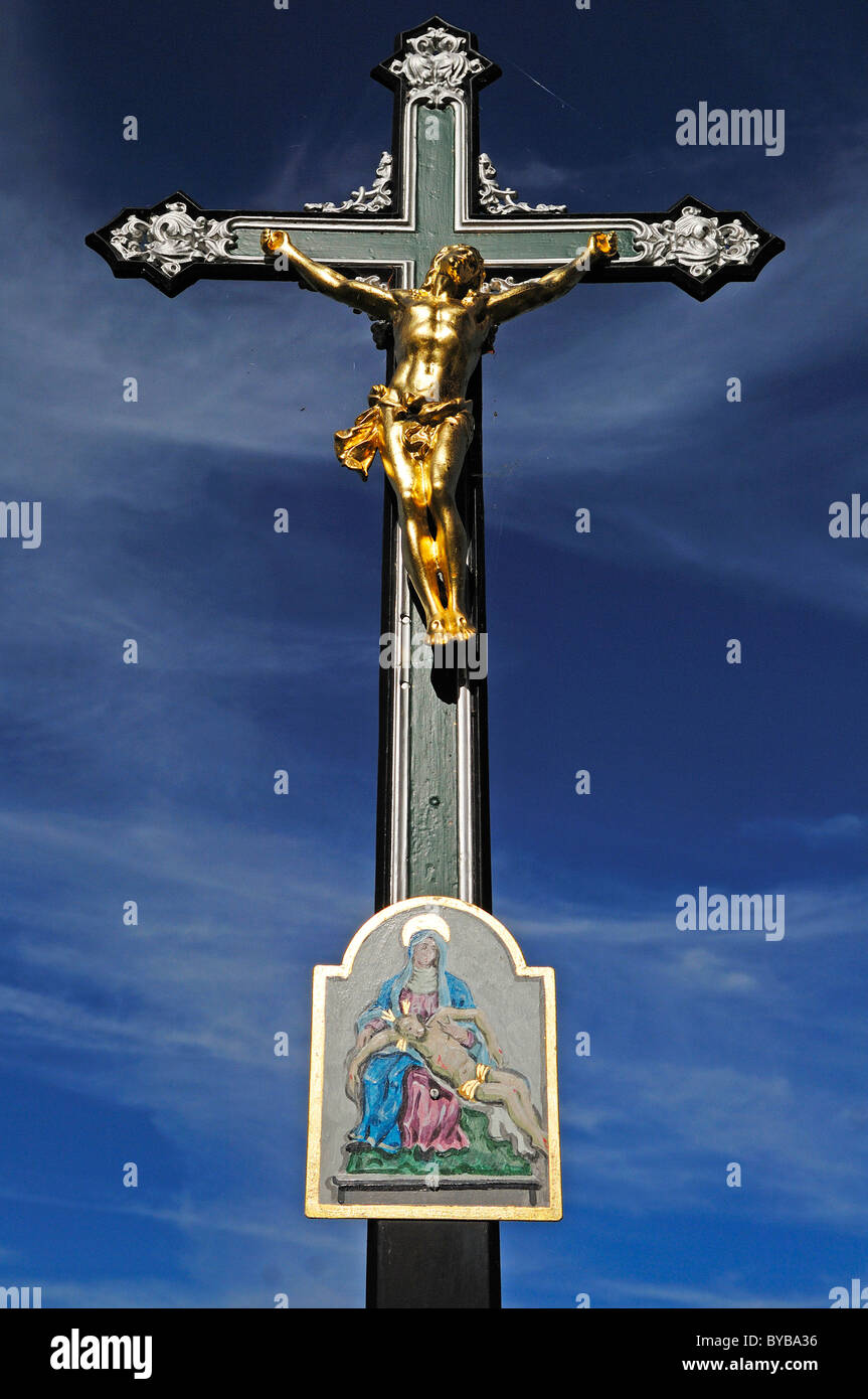 Roadside crucifix hi-res stock photography and images - Alamy