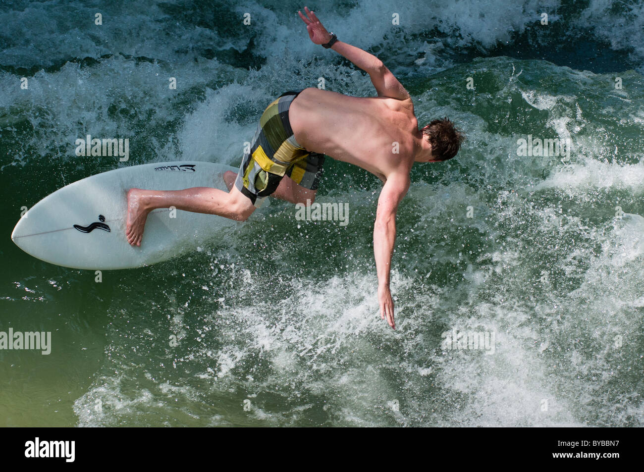 Eisbach river surfing munich hi-res stock photography and images - Alamy