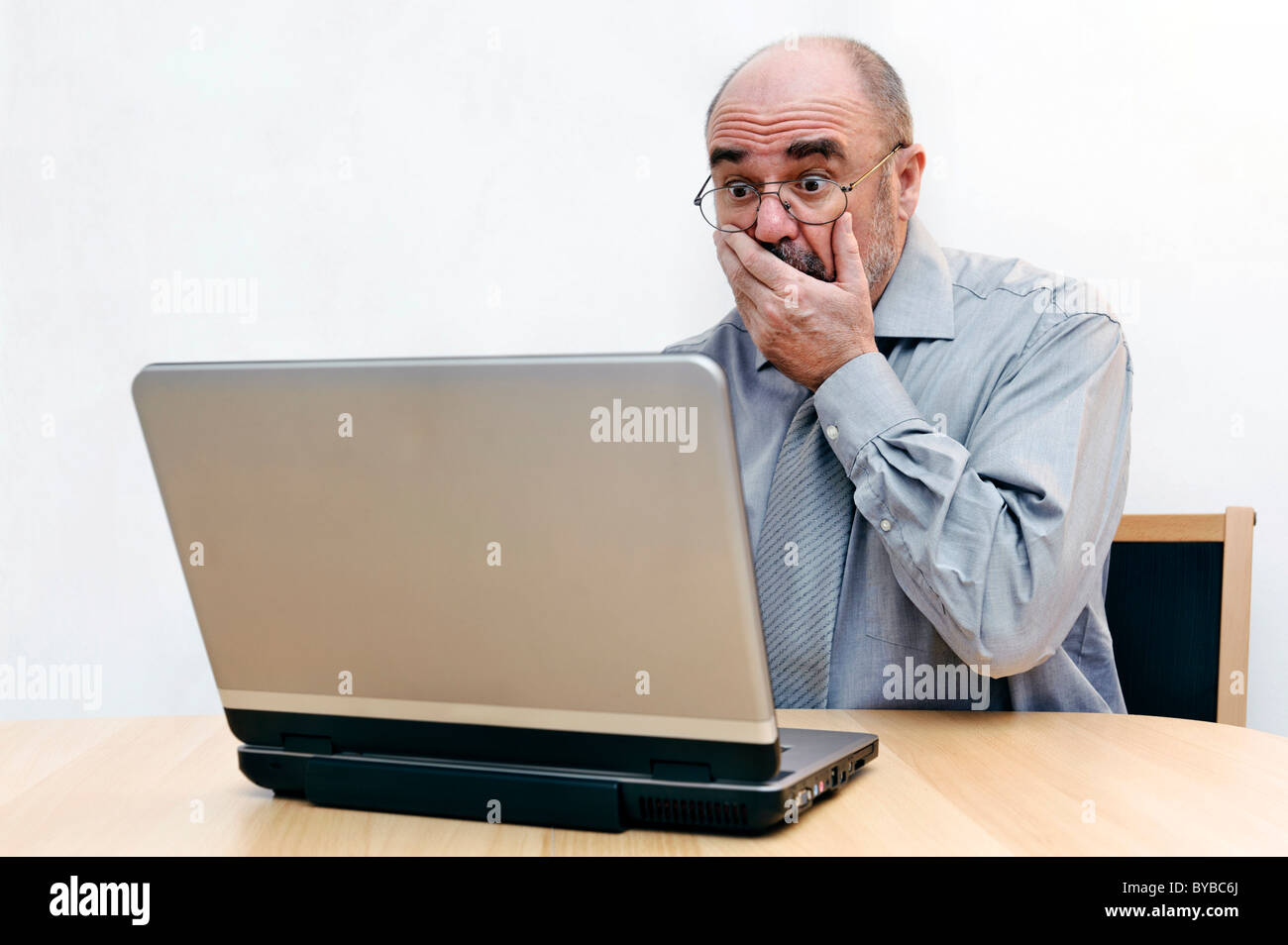 Aghast hi-res stock photography and images - Alamy