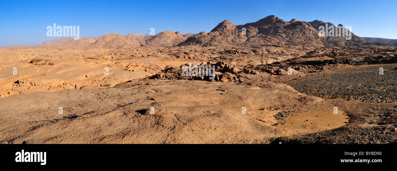 Algeria ahaggar mountains hi-res stock photography and images - Alamy