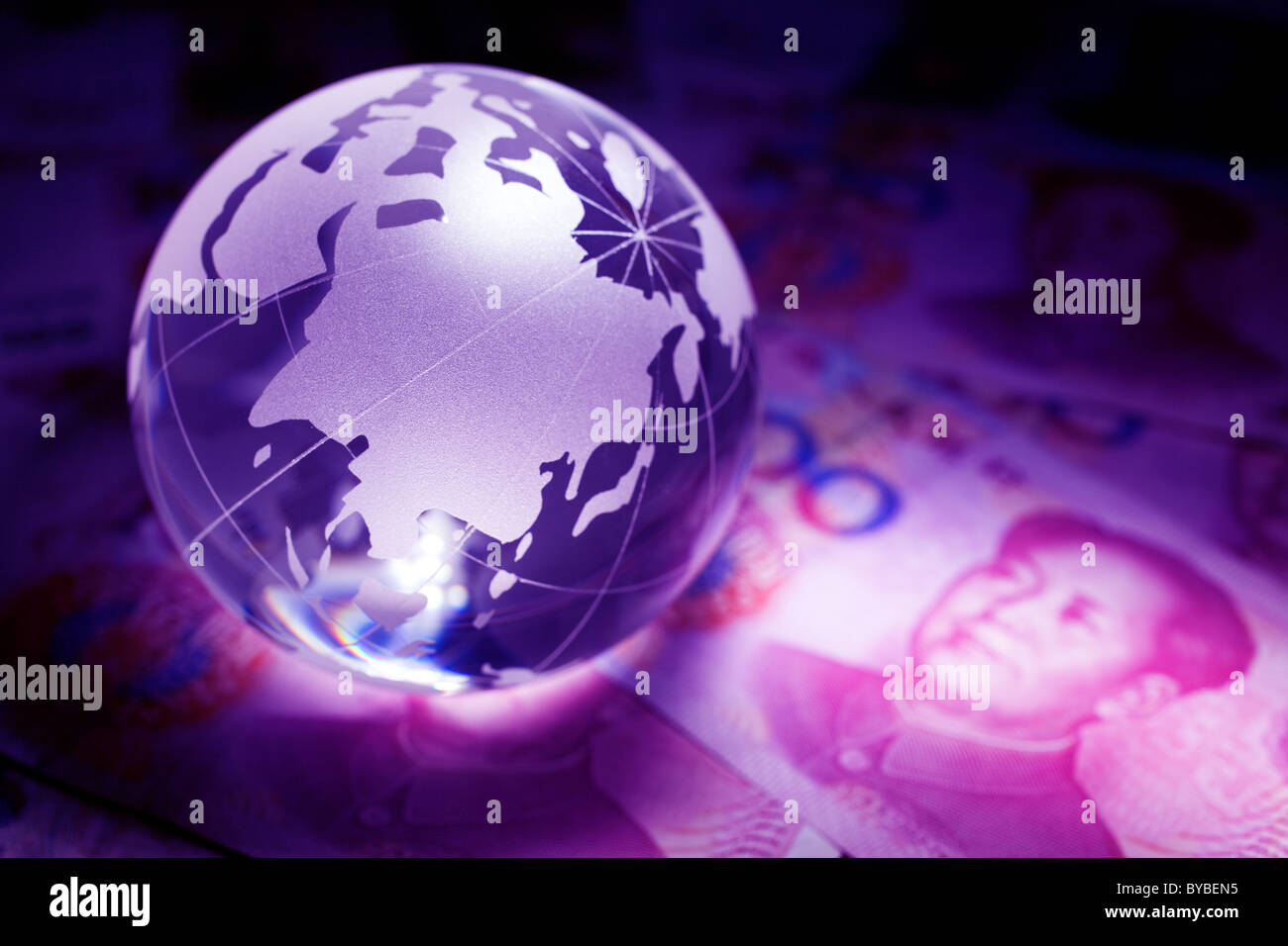 Global money earth hi-res stock photography and images - Alamy