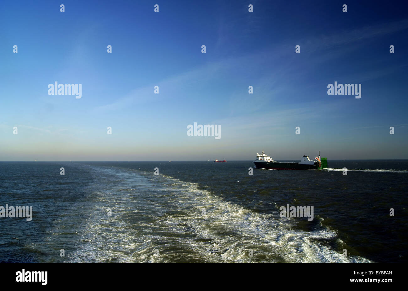 Boat wake ships ship wake hi-res stock photography and images - Alamy