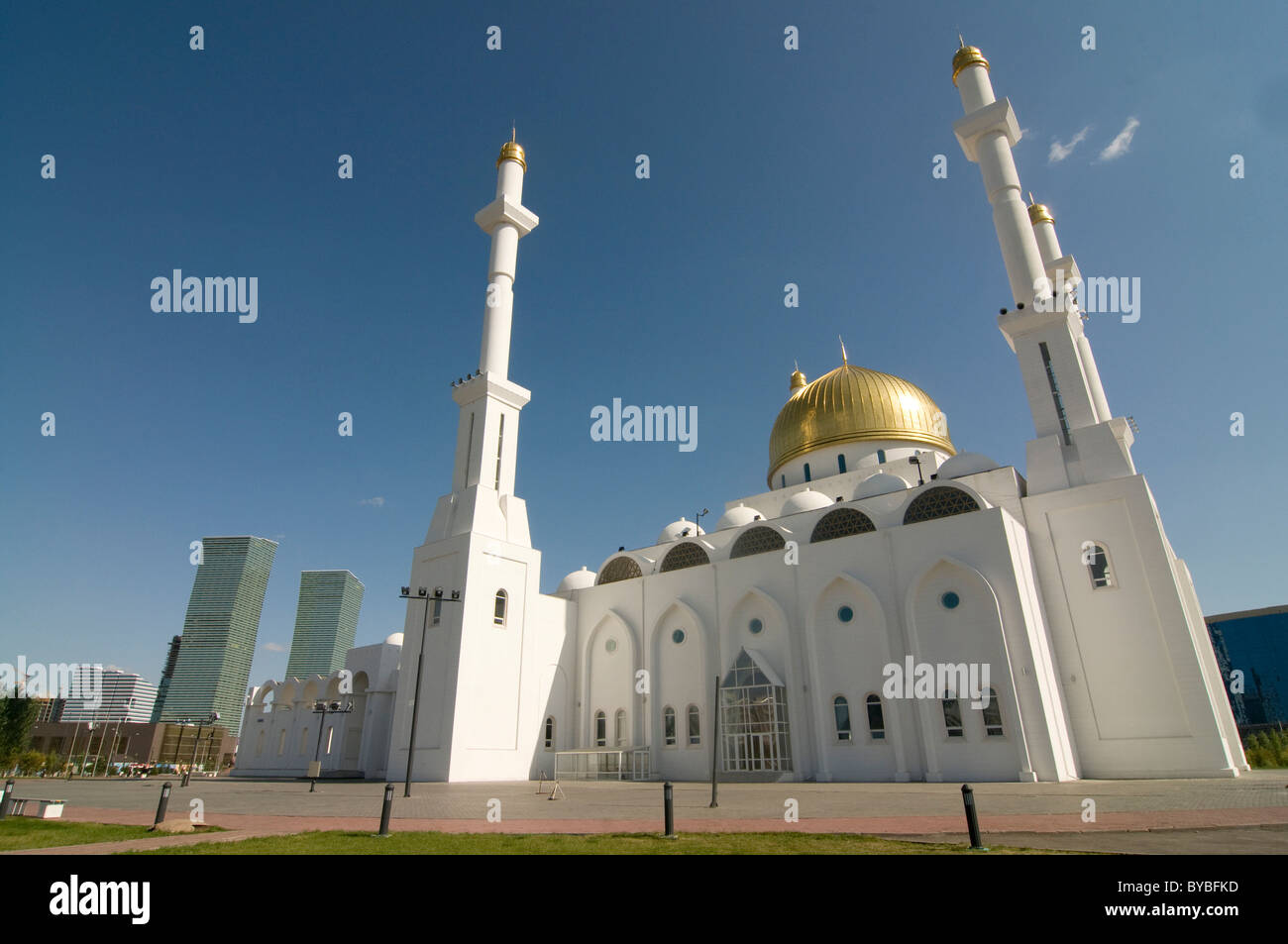 Central mosque kazakhstan hi-res stock photography and images - Alamy