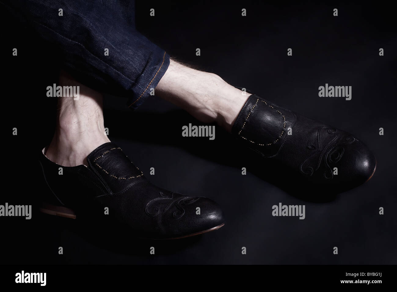 Mens legs hi-res stock photography and images - Alamy