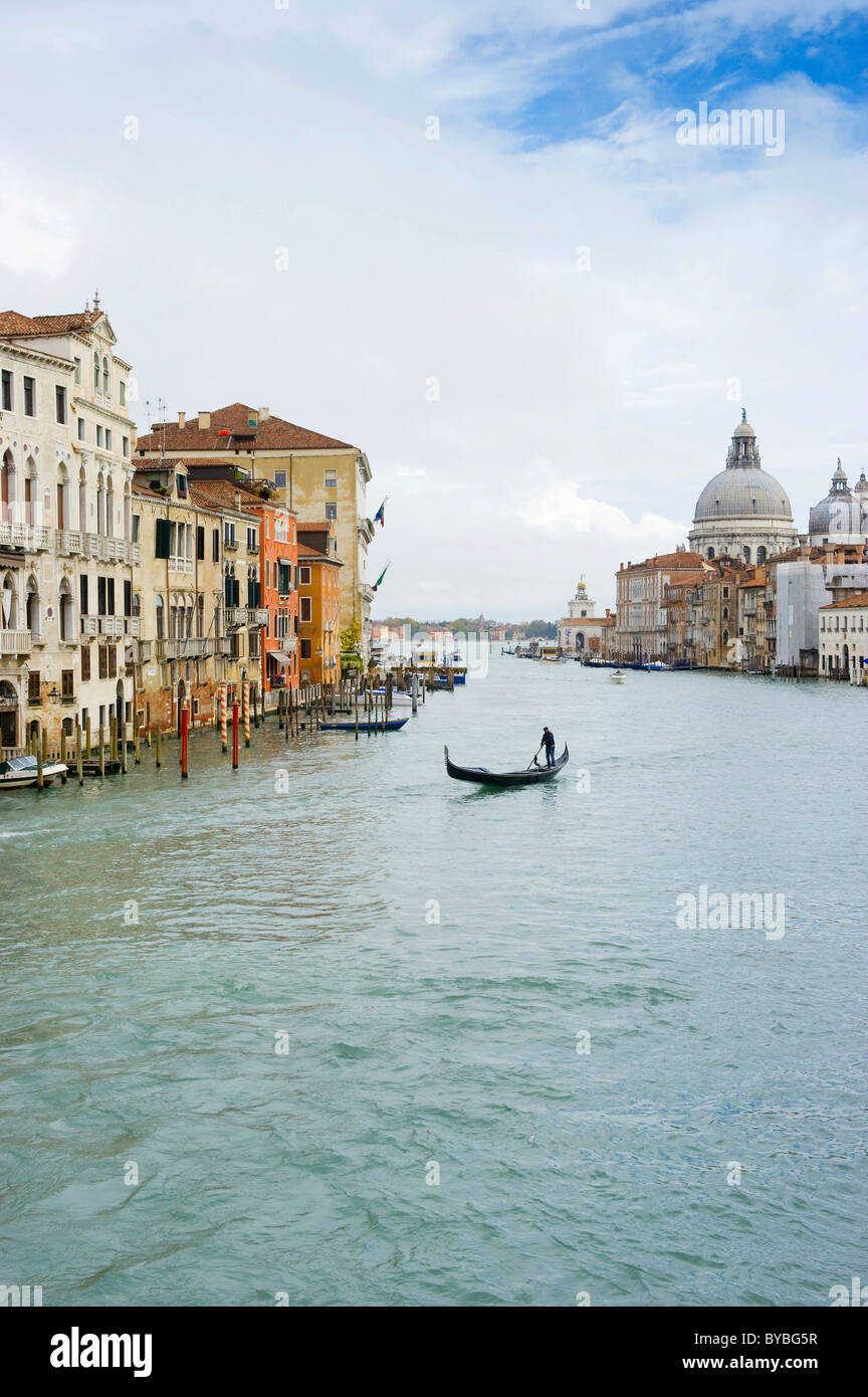 Venice gondola grand canal hi-res stock photography and images - Alamy