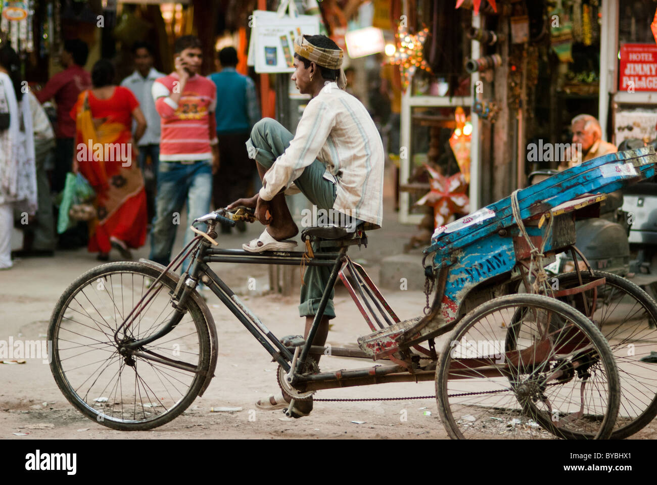 Riksha hi-res stock photography and images - Alamy