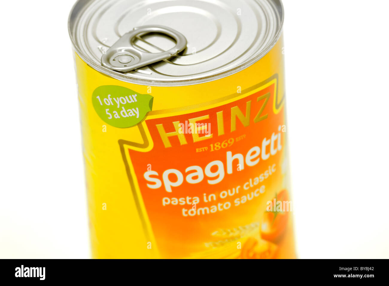 A tin of 5 a day heinz spaghetti pasta tin with ring pull top Stock ...