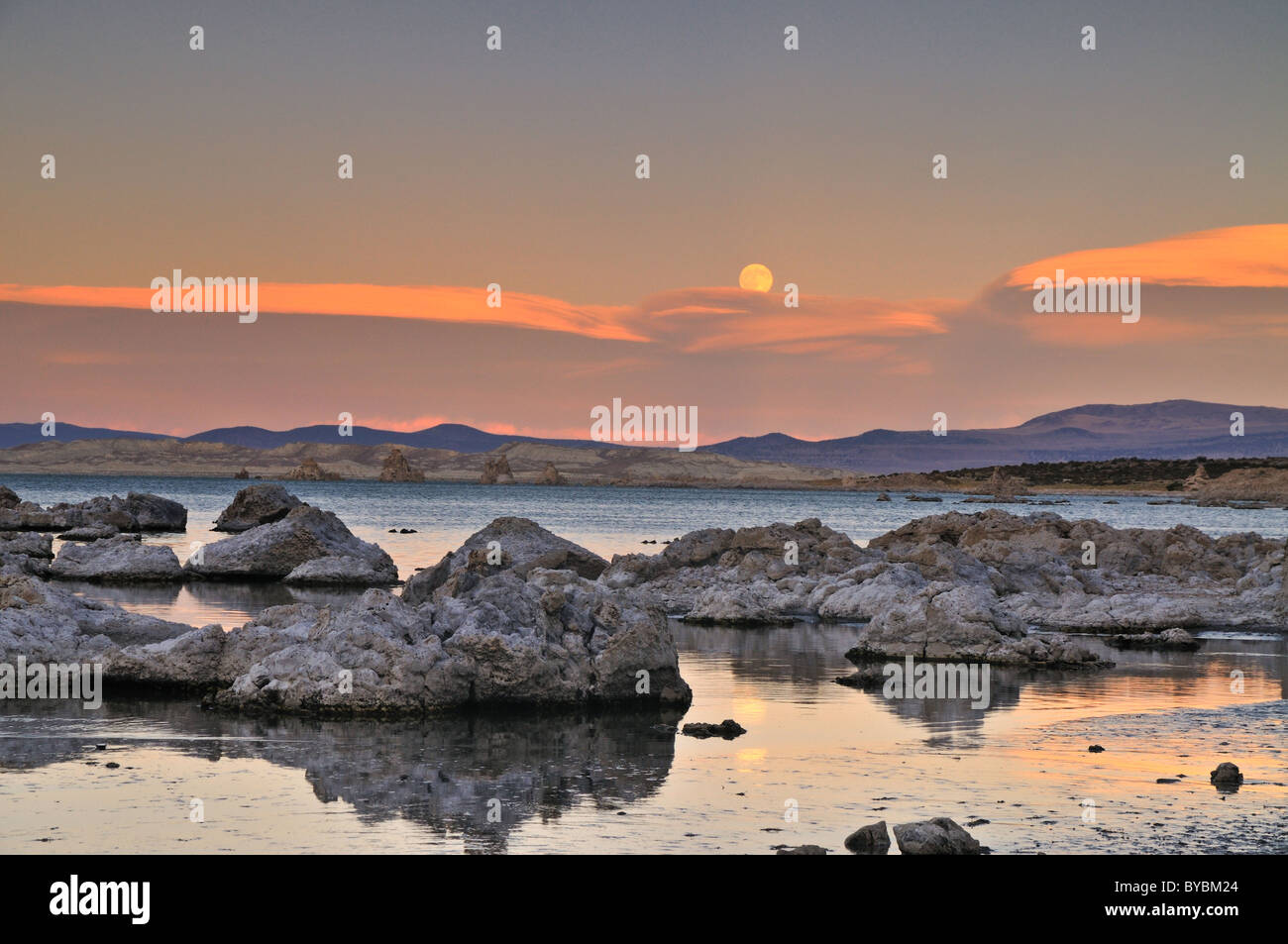 Mono lake and moon hi-res stock photography and images - Alamy