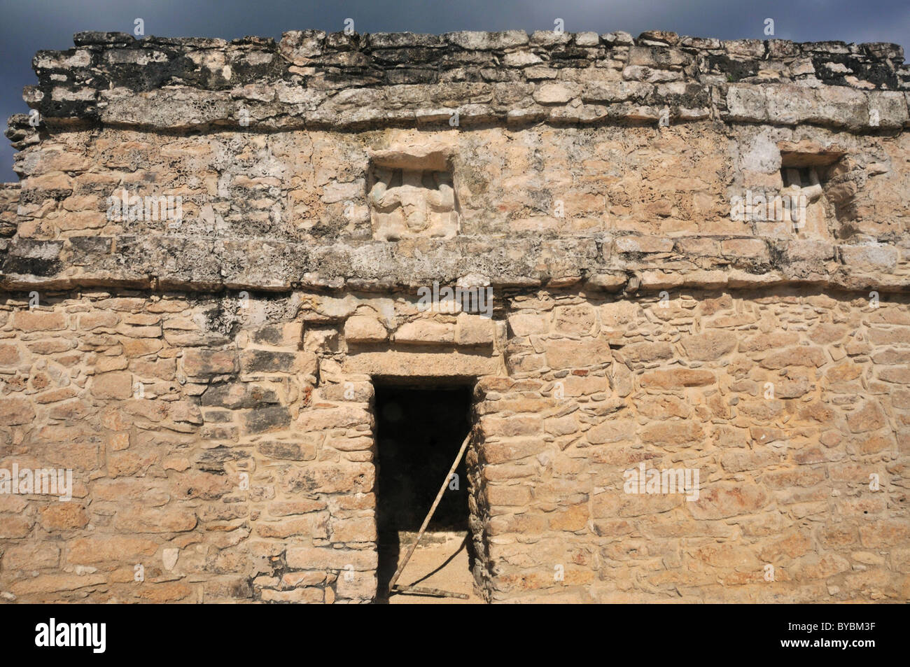 Building at the top of the Nohoch Mul pyramid at the Mayan ruins of ...