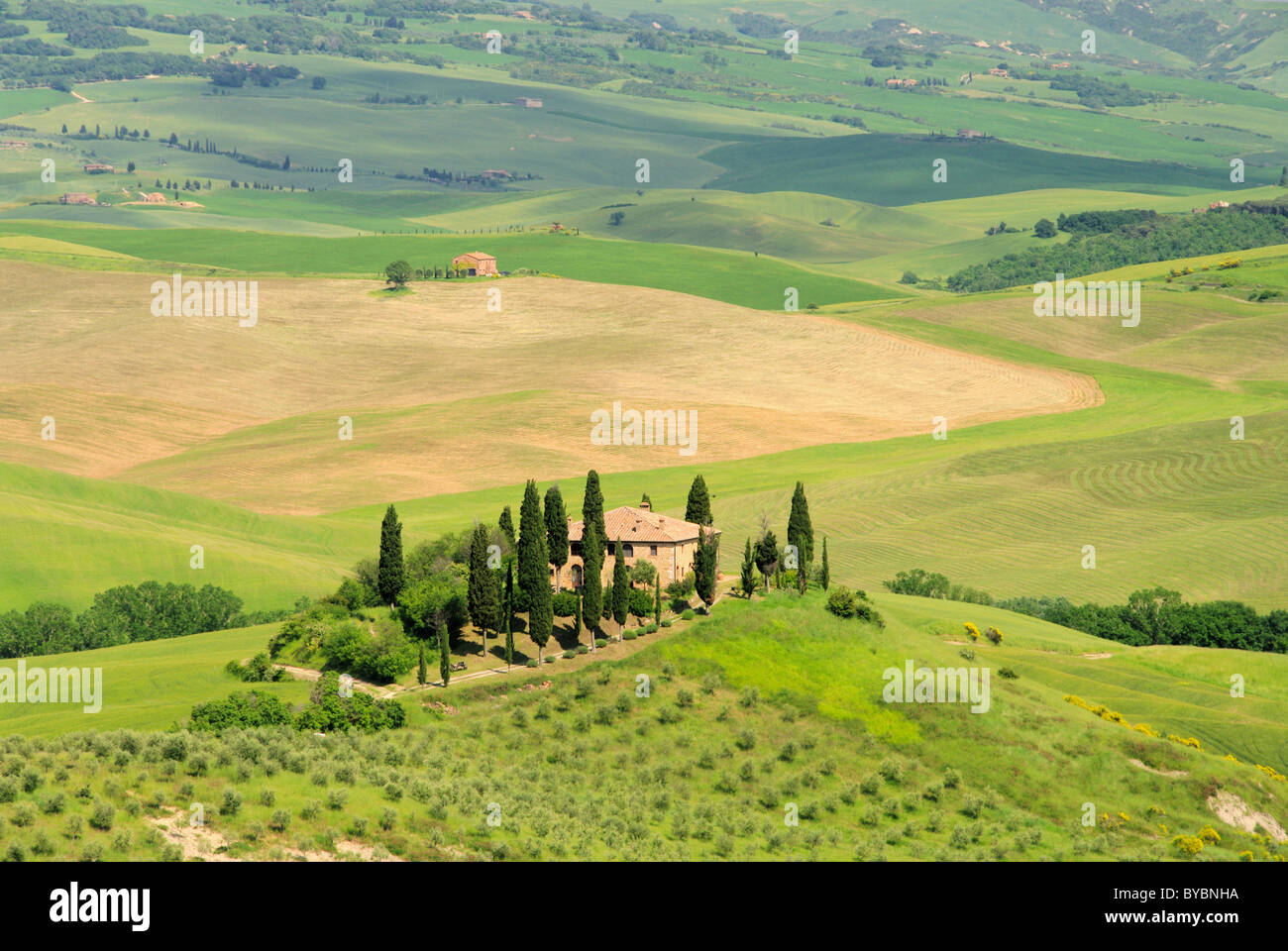 Grass hill farm hi-res stock photography and images - Alamy