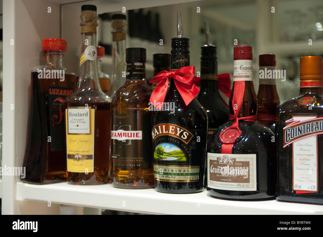 Ready to pour into bottles hi-res stock photography and images - Alamy