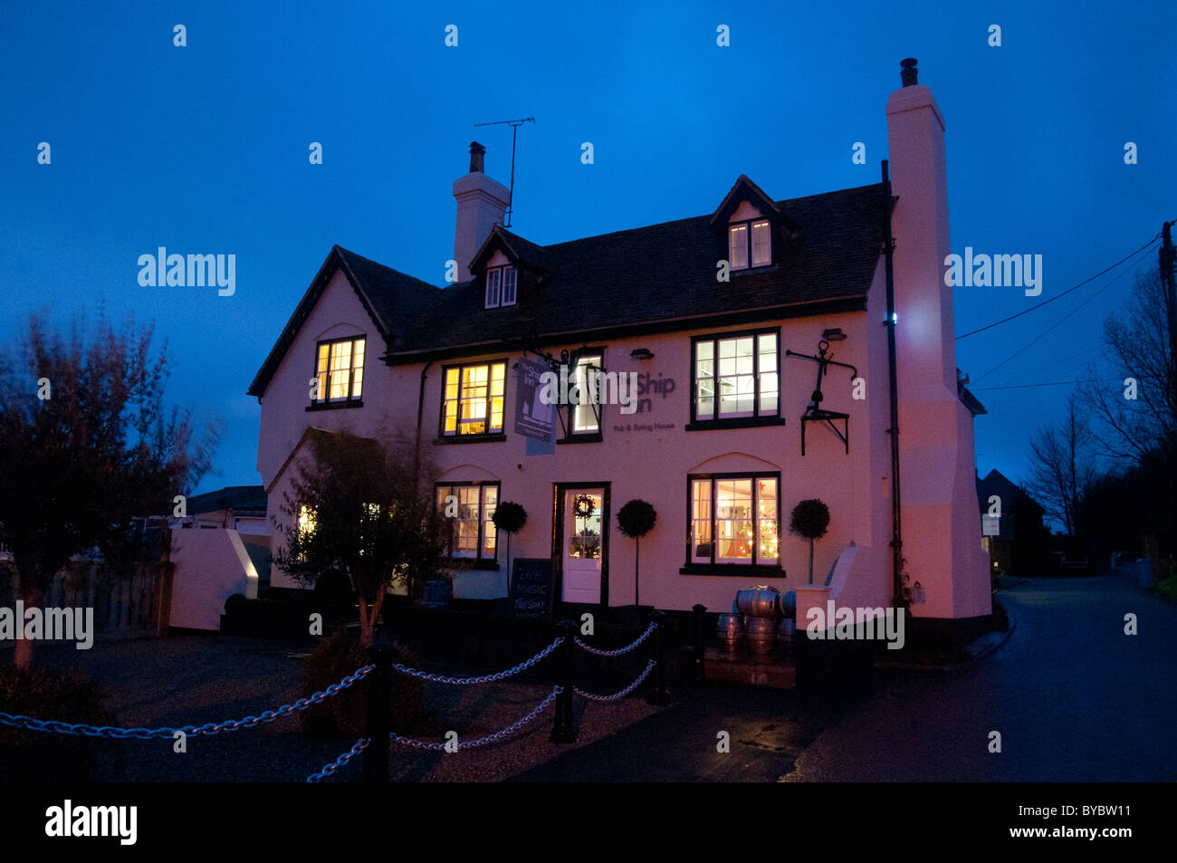 The Ship Inn Public house in Conyer Kent England UK Stock Photo - Alamy