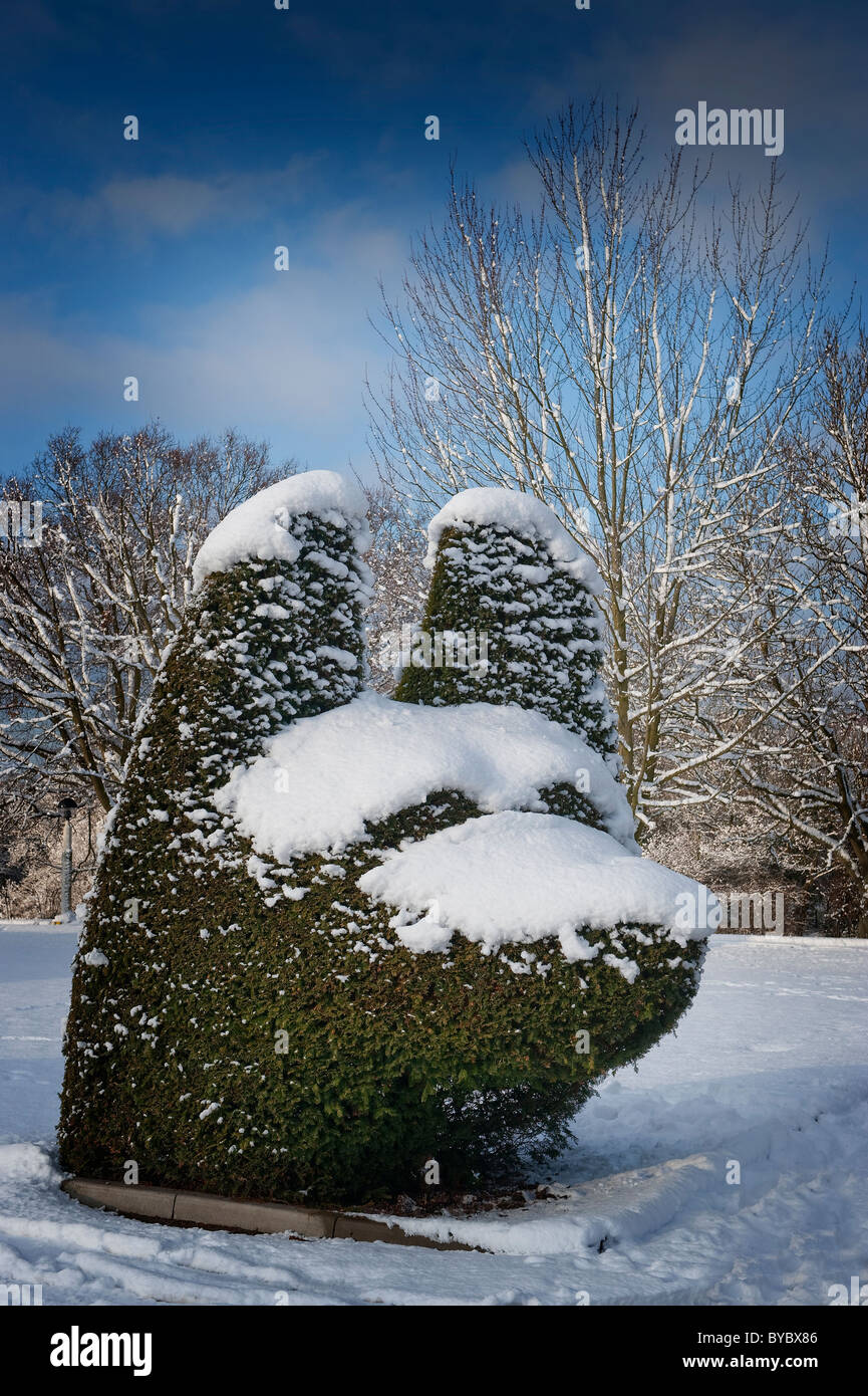 Dog topiary hi-res stock photography and images - Alamy