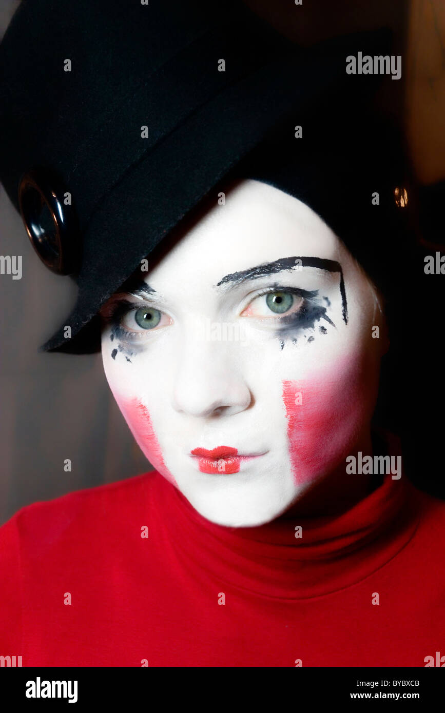 Sad actress hi-res stock photography and images - Alamy