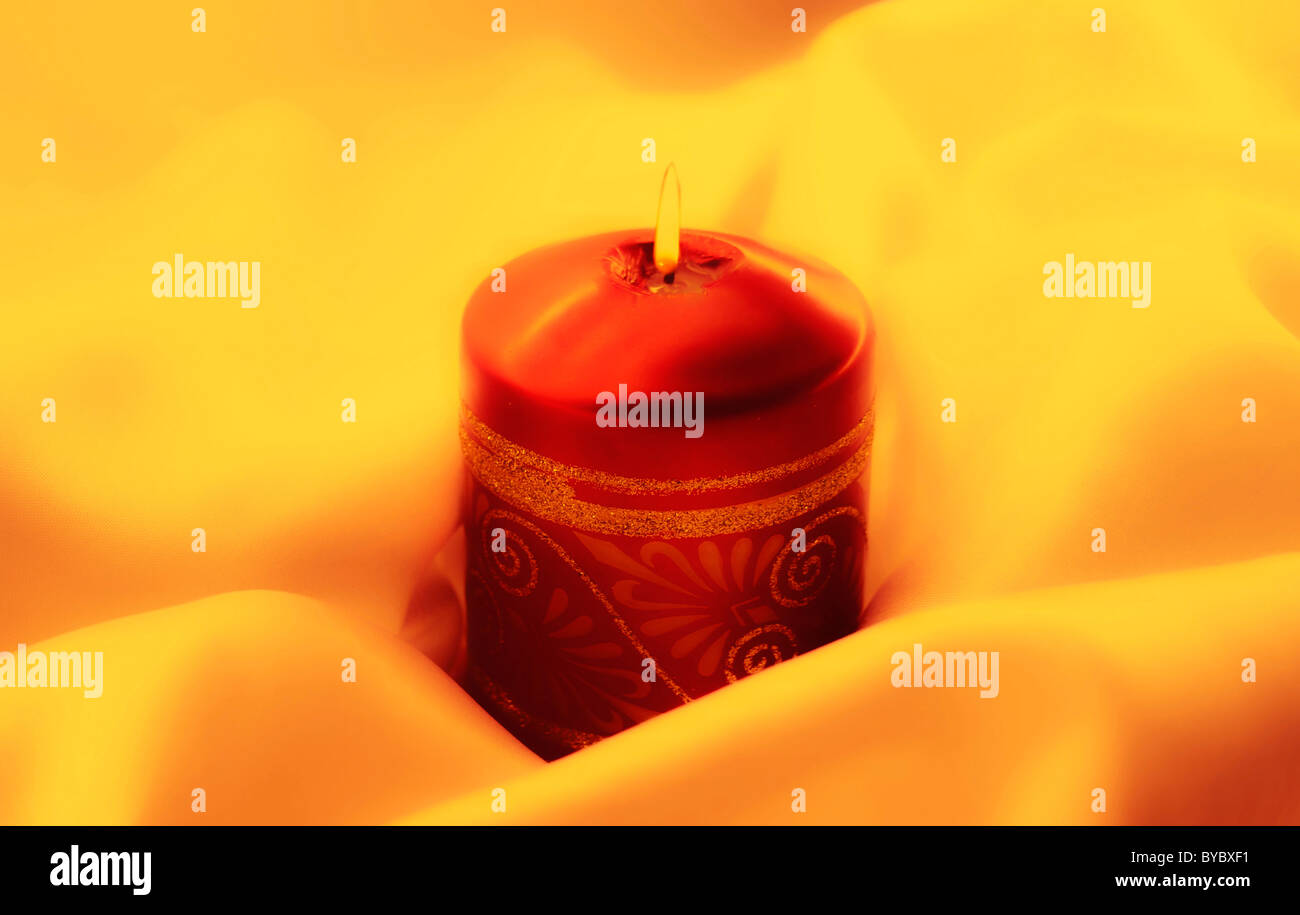 Silk burning hi-res stock photography and images - Alamy