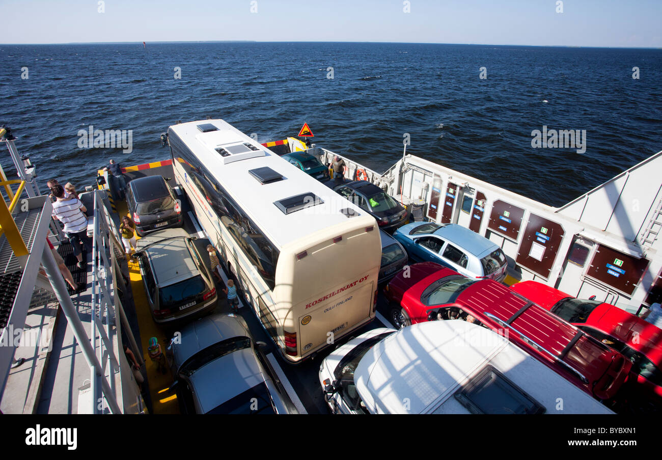 Bus full of people and passengers hi-res stock photography and images ...