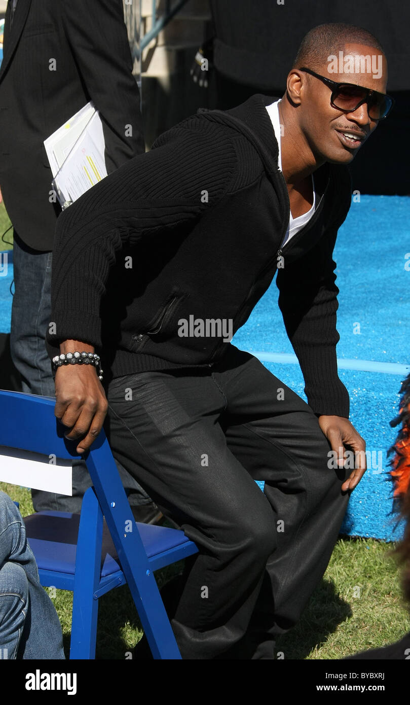 JAMIE FOXX RIO ANGRY BIRDS GAME LAUNCH CENTURY CITY LOS ANGELES ...