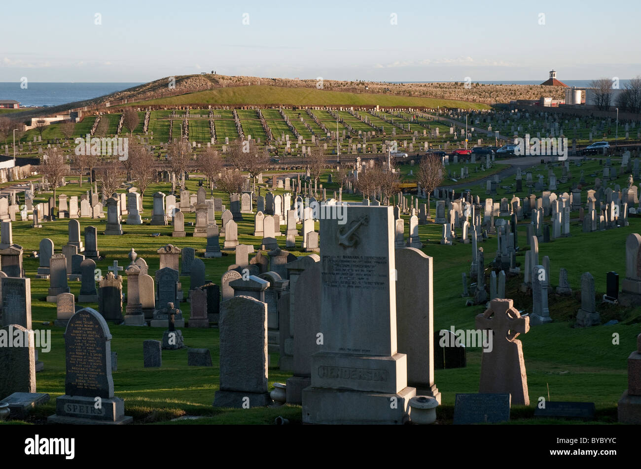Crowded and huge Trinity cemetery, Aberdeen Stock Photo - Alamy