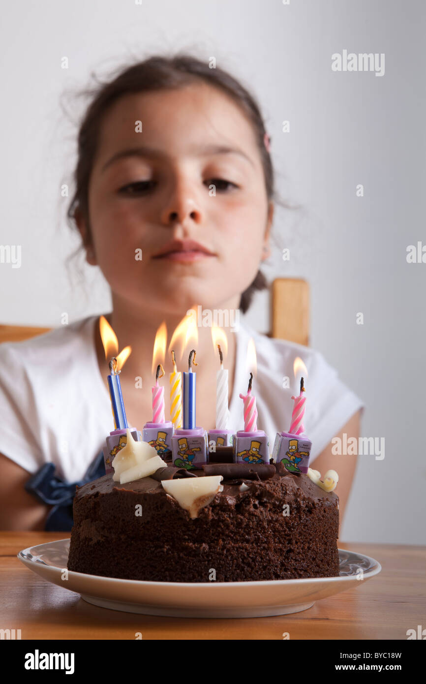 Candles cake hi-res stock photography and images - Alamy
