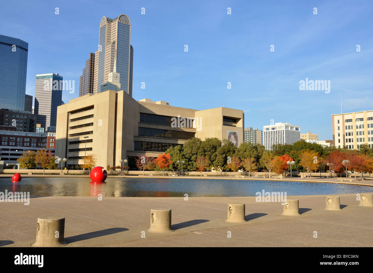Downtown public library dallas texas hi-res stock photography and ...