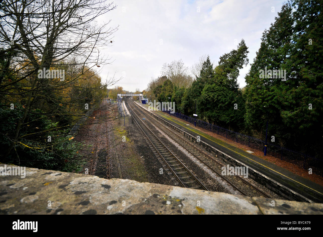 Aldermaston Station Berkshire UK Platform Tracks Foot Bridge Stock ...