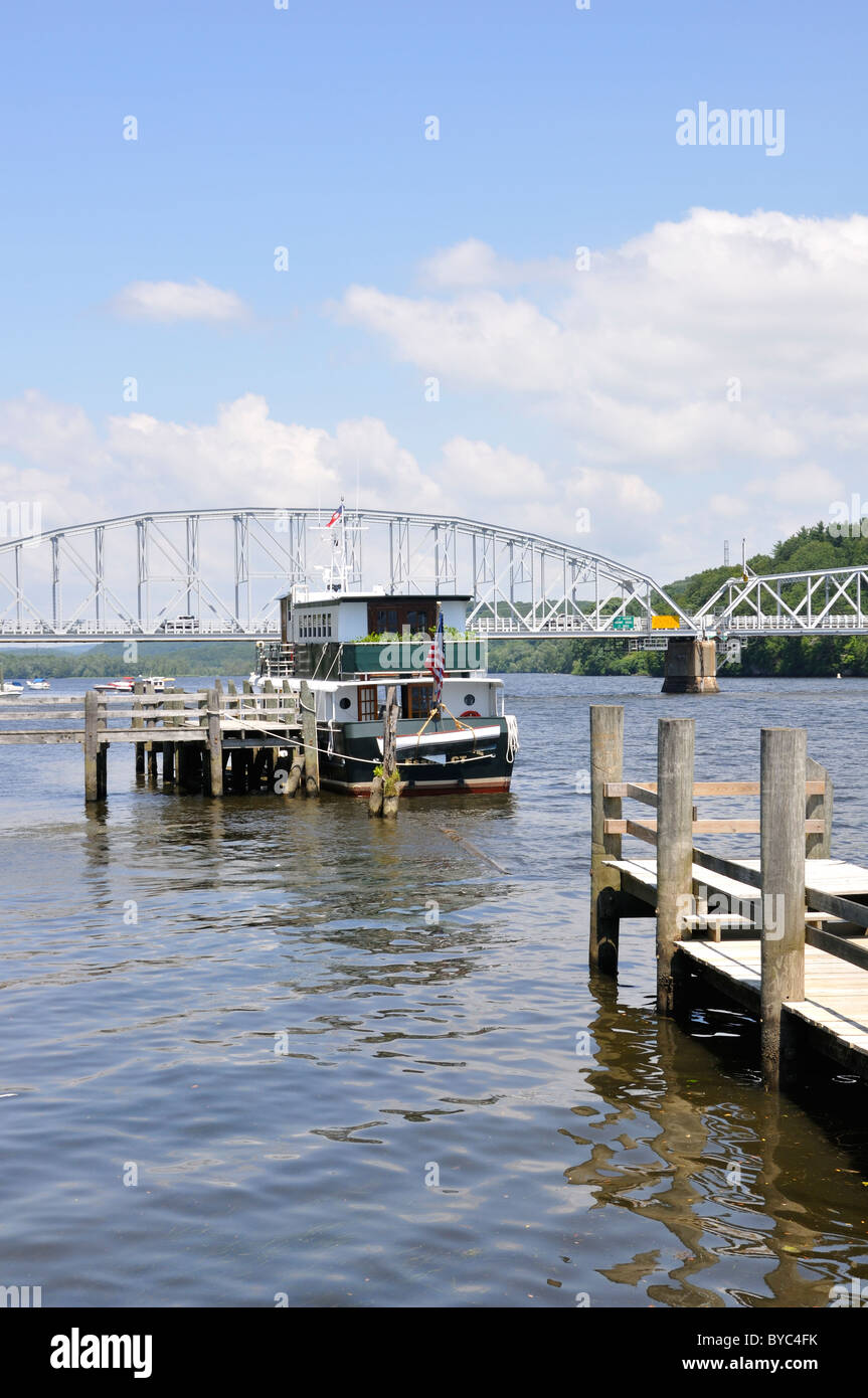 Pier, Connecticut River, Connecticut, New England, USA Stock Photo - Alamy