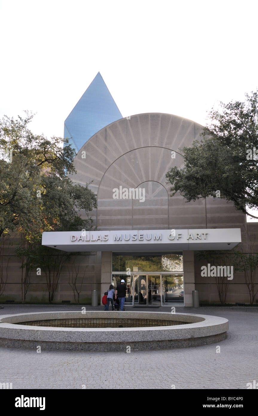 Dallas museum of art exterior hi-res stock photography and images - Alamy