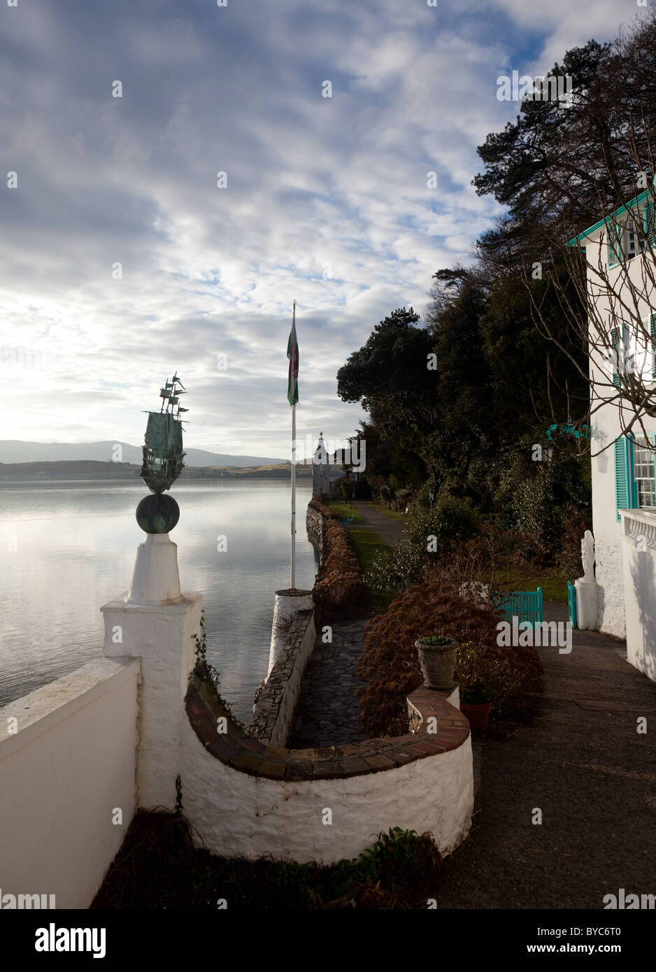 Portmeirion village winter hi-res stock photography and images - Alamy
