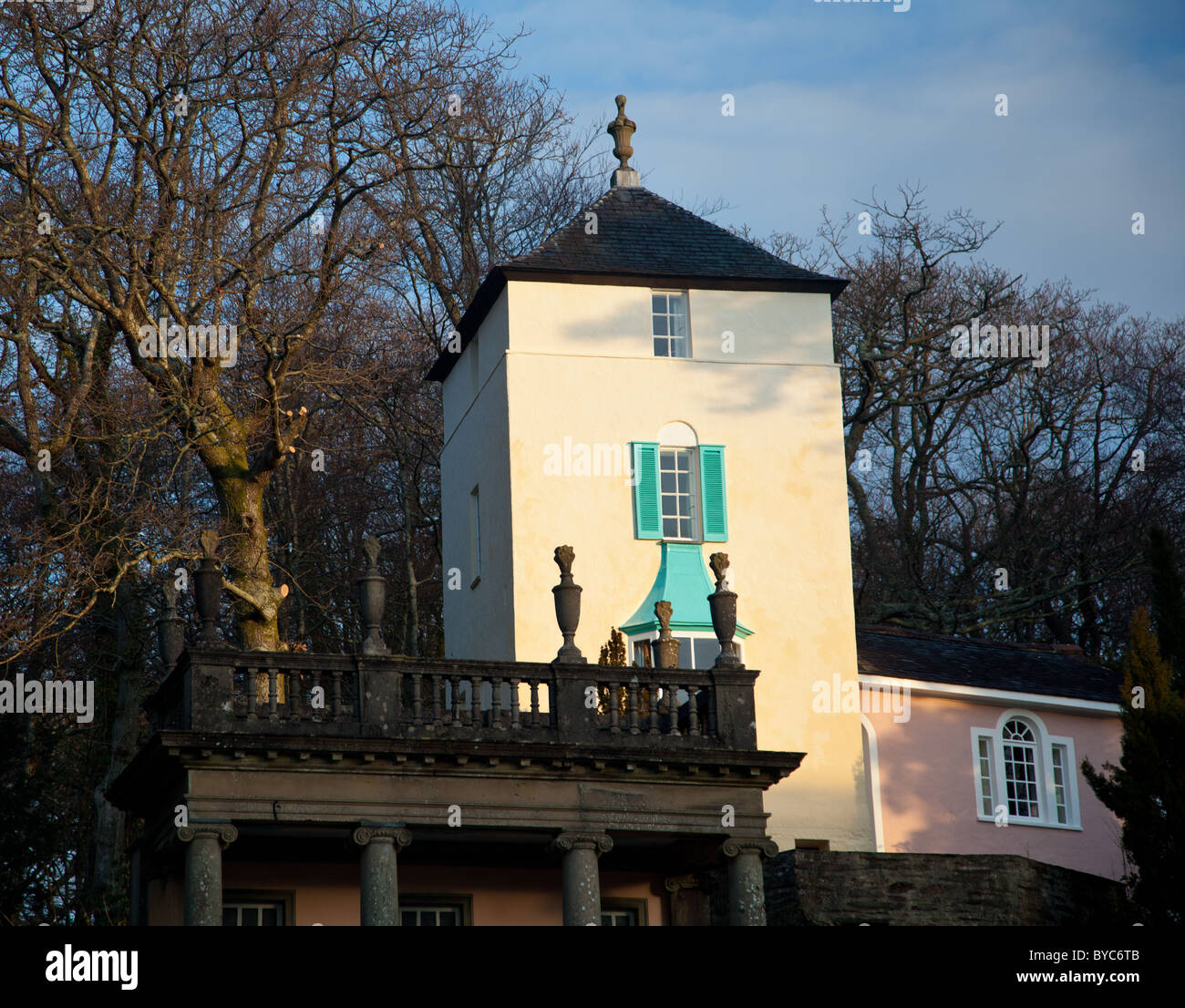 Portmeirion village winter hi-res stock photography and images - Alamy