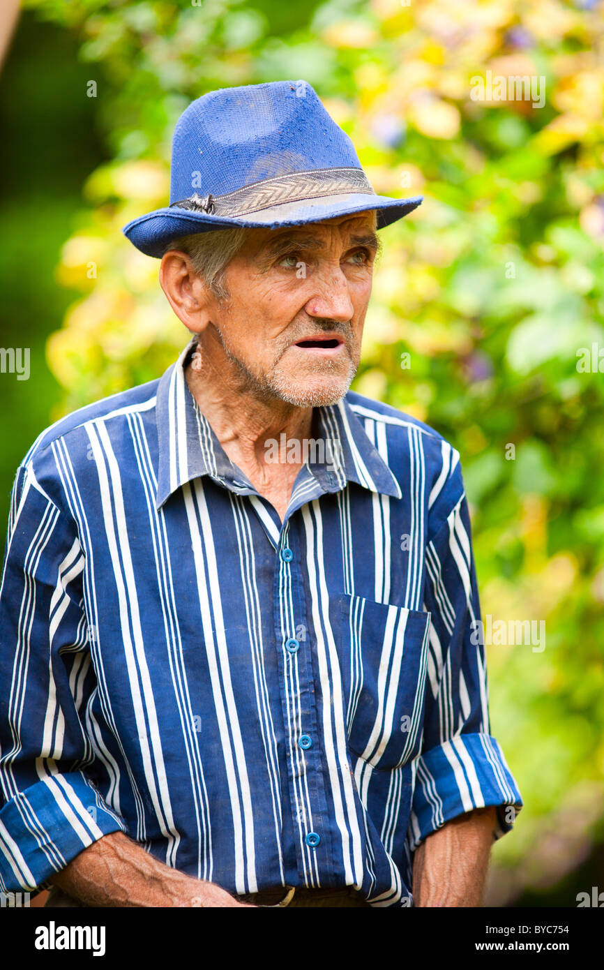 Old peasant veteran hi-res stock photography and images - Alamy