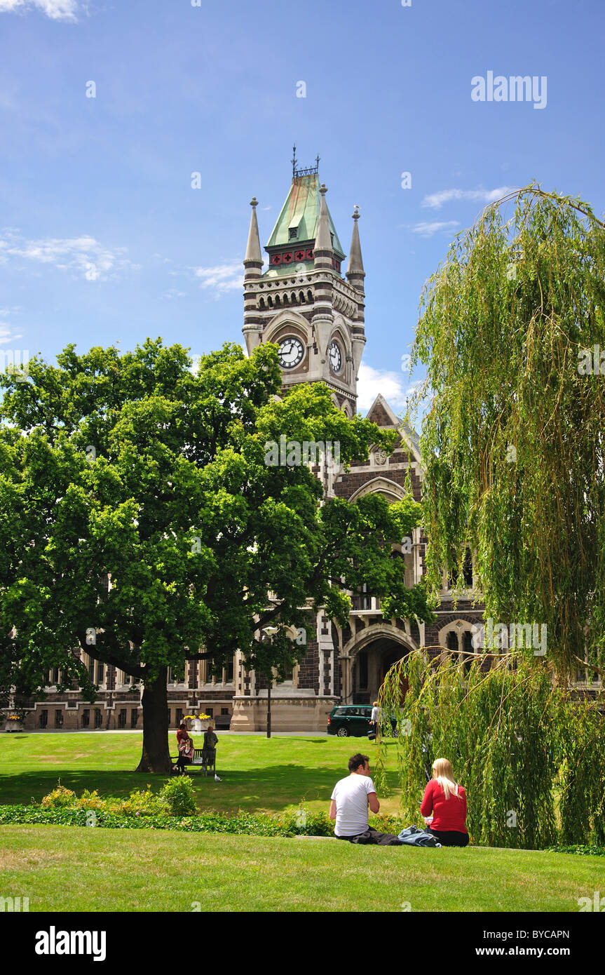 View of campus showing University Clock Tower, University of Otago ...