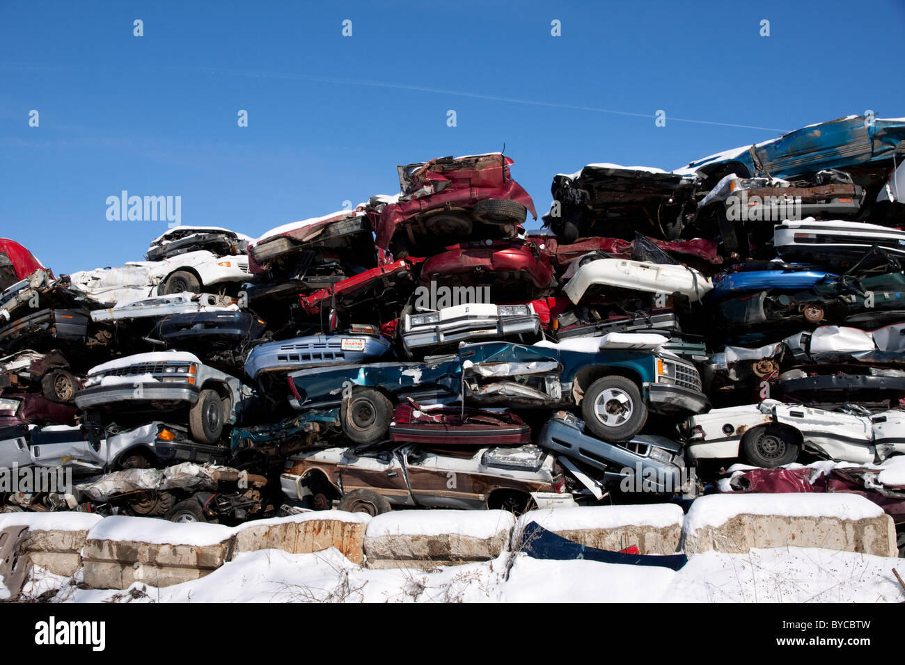 Metal recycling scrap metal compacted hi-res stock photography and ...
