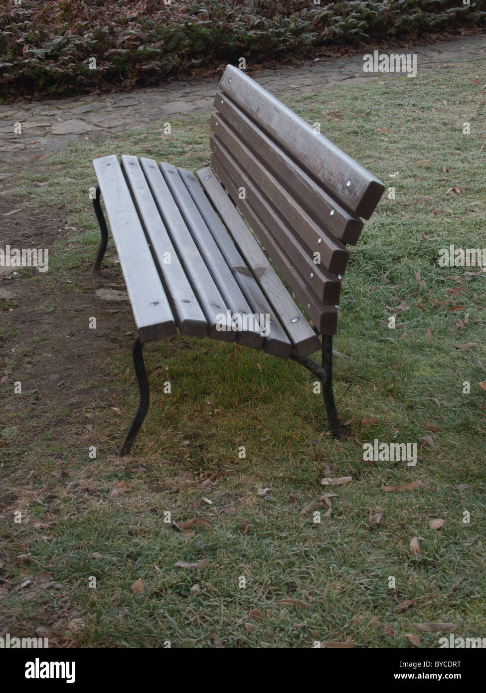 Iced bench in the park Stock Photo - Alamy