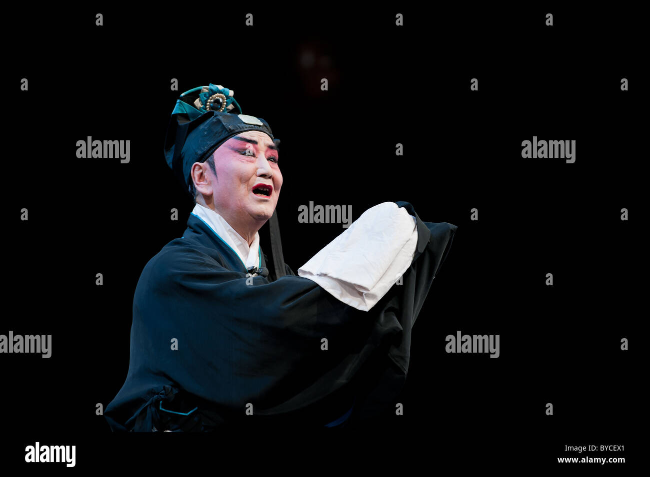china opera Actress Stock Photo - Alamy
