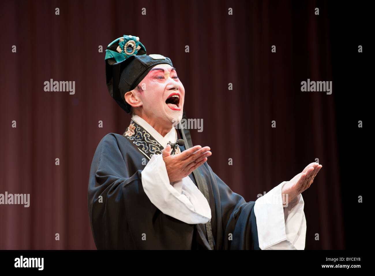 Peking Opera Actor High Resolution Stock Photography and Images - Alamy