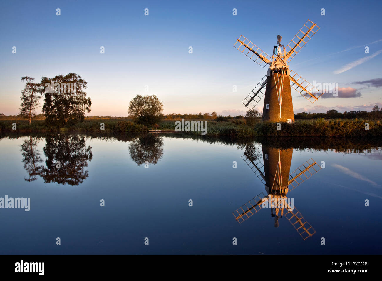 Broadland norfolk windmill hi-res stock photography and images - Alamy