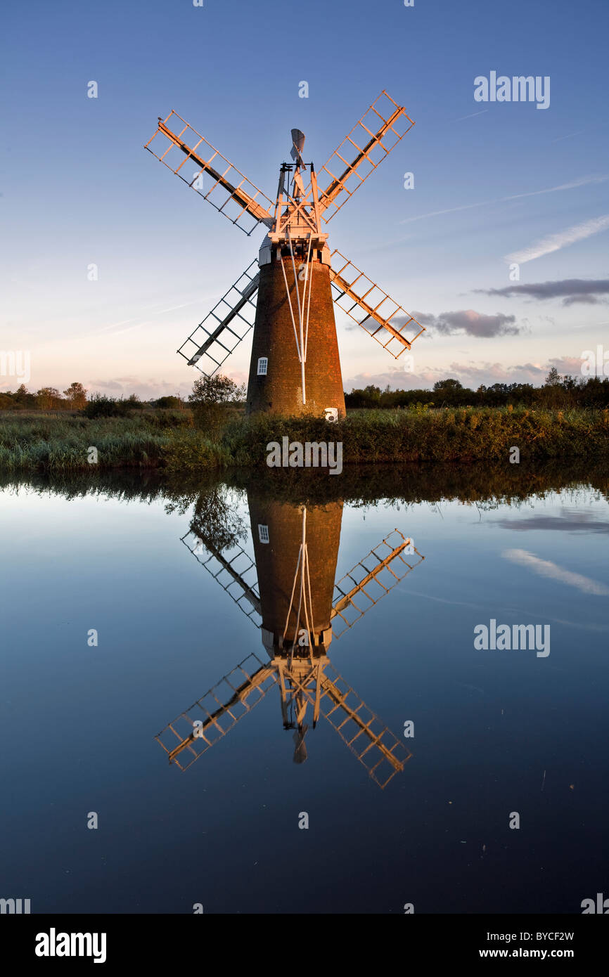 Turf Fen windmill near How Hill on the River Ant , Norfolk Broads Stock ...