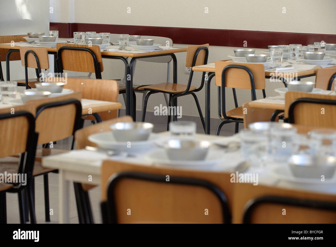School canteen hi-res stock photography and images - Alamy