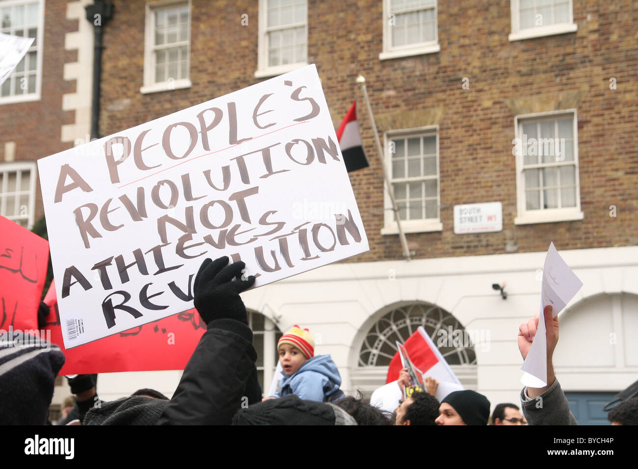 Mob demonstrators hi-res stock photography and images - Alamy