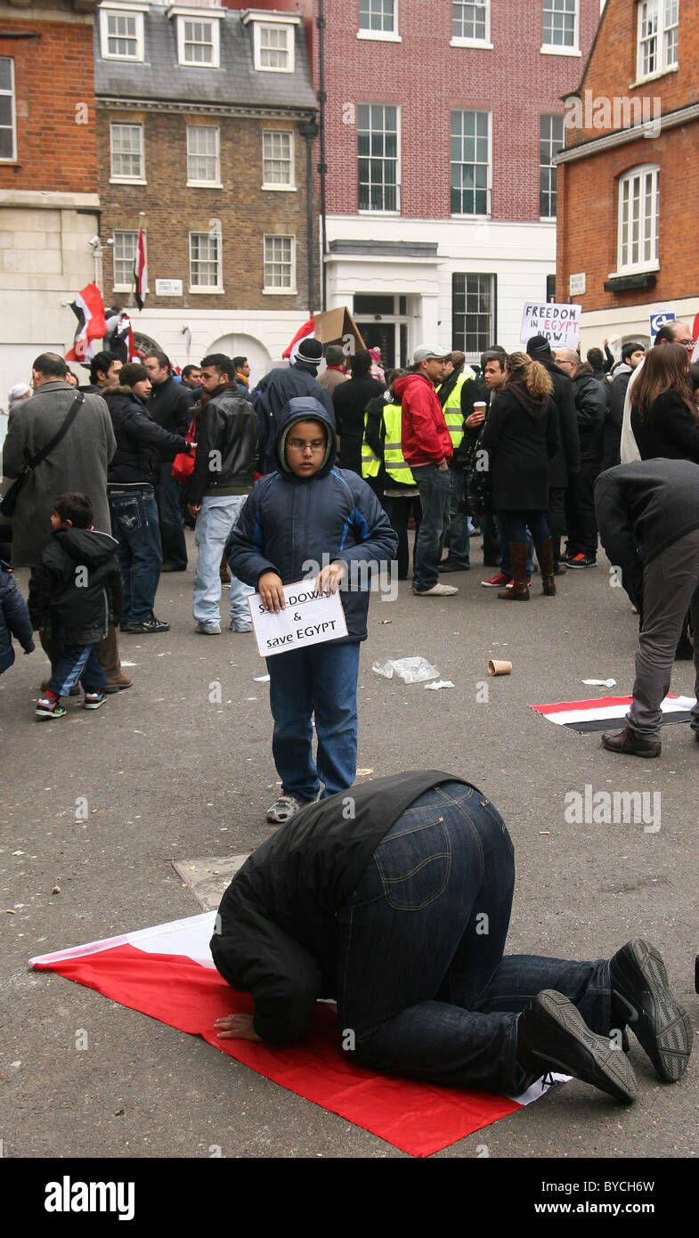 Egyptian mob hi-res stock photography and images - Alamy