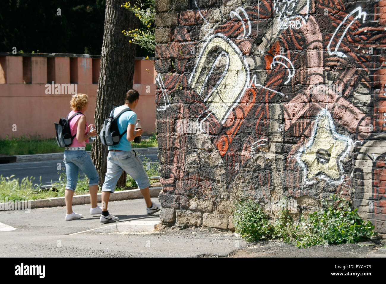 urban graffiti on wall in rome italy Stock Photo - Alamy