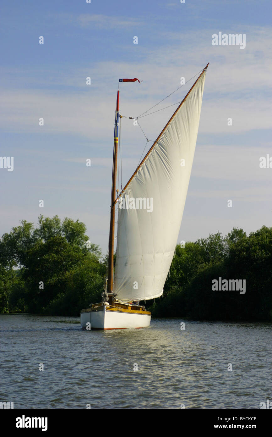 Norfolk Wherry Yacht "White Moth" on the River Bure at Horning, Norfolk ...