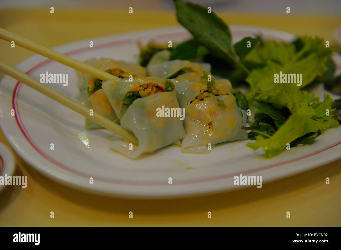 mini spring roll , vietnamese cuisine cooked in a thai way , food court ...