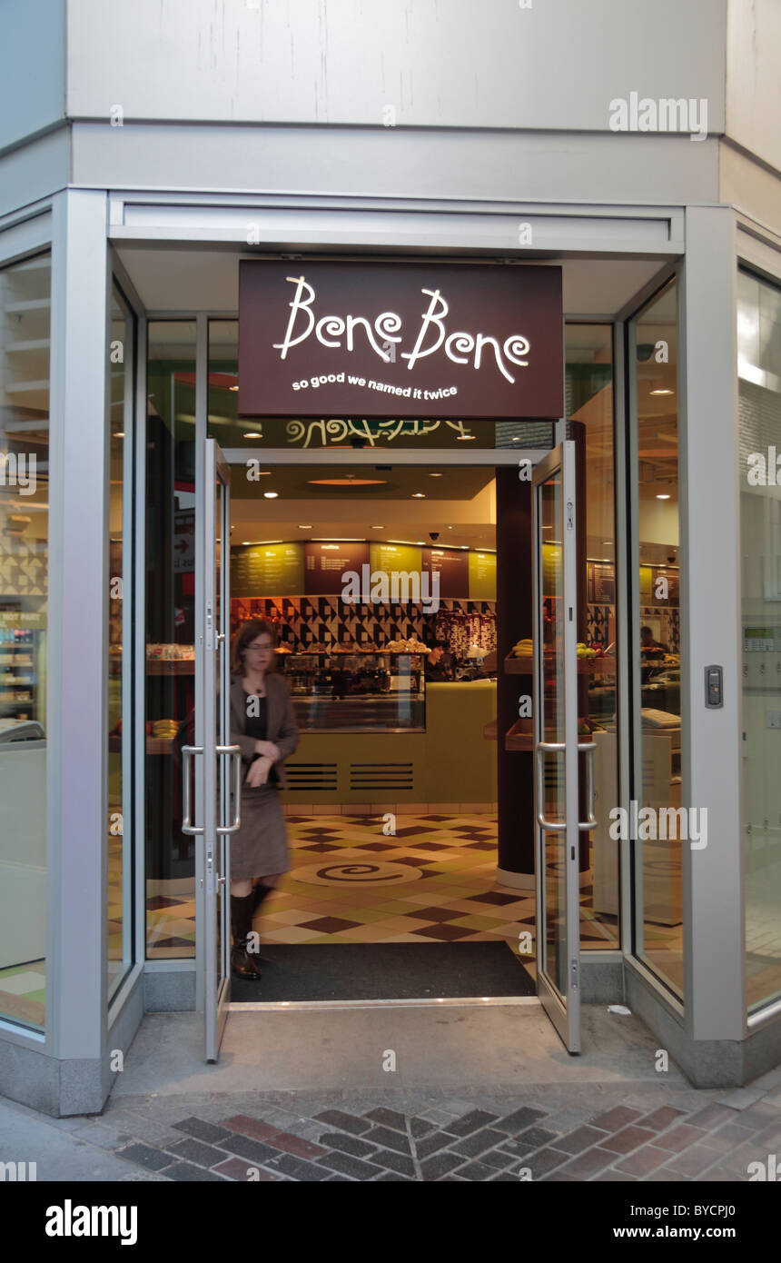 Entrance to the Bene Bene fast food restaurant (sandwich shop ...