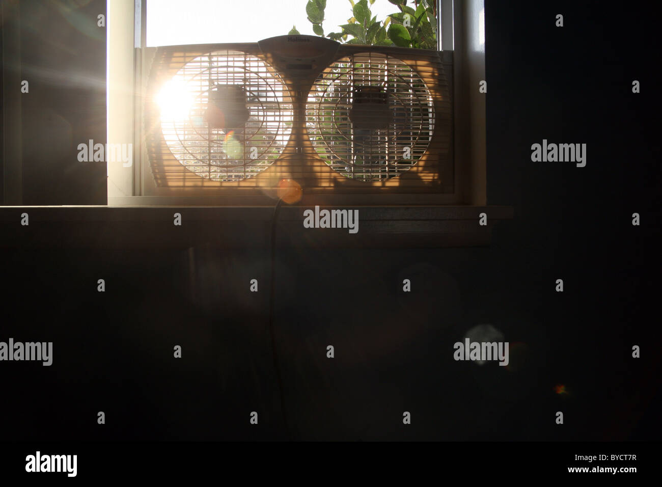 Hot sun fan hi-res stock photography and images - Alamy