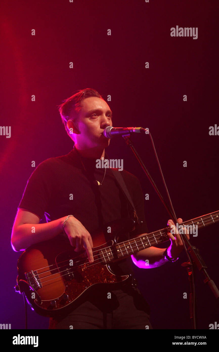 Oliver sim hi-res stock photography and images - Alamy