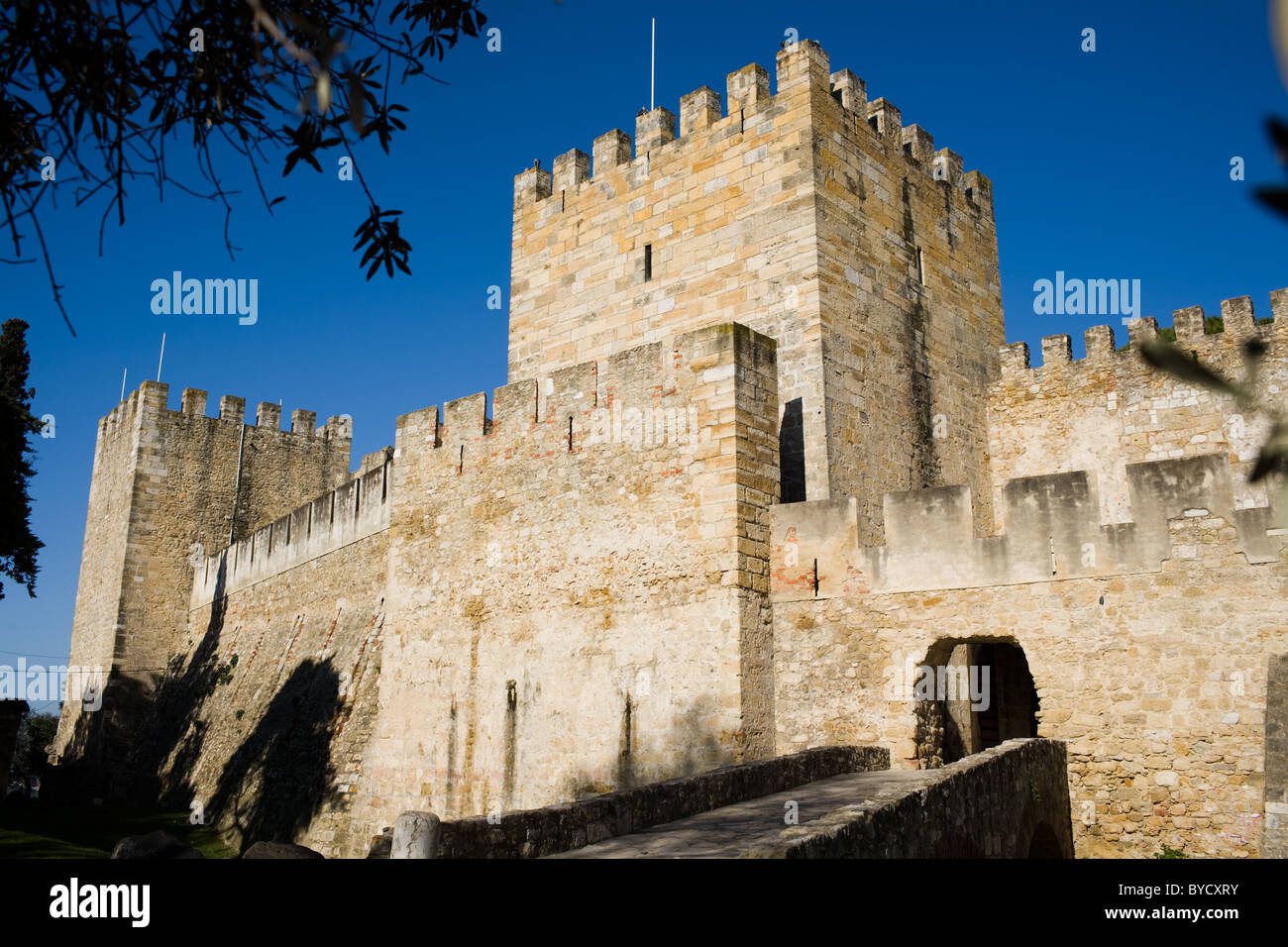 Saint George's Castle aka Castelo de São Jorge, Alfama, Lisbon ...