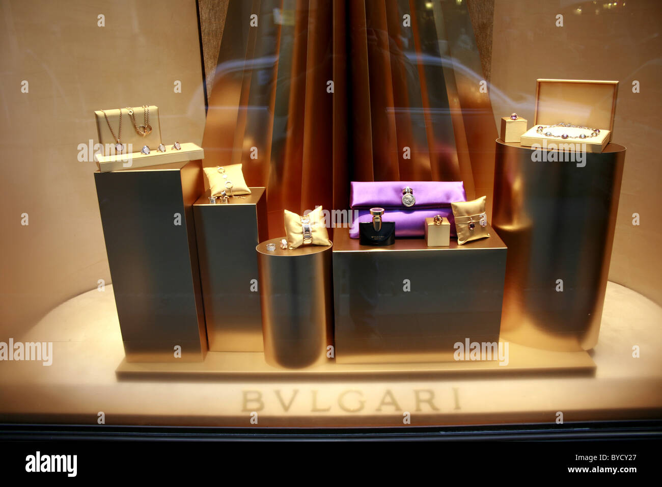 window shopping at bulgari in rome italy at night Stock Photo - Alamy
