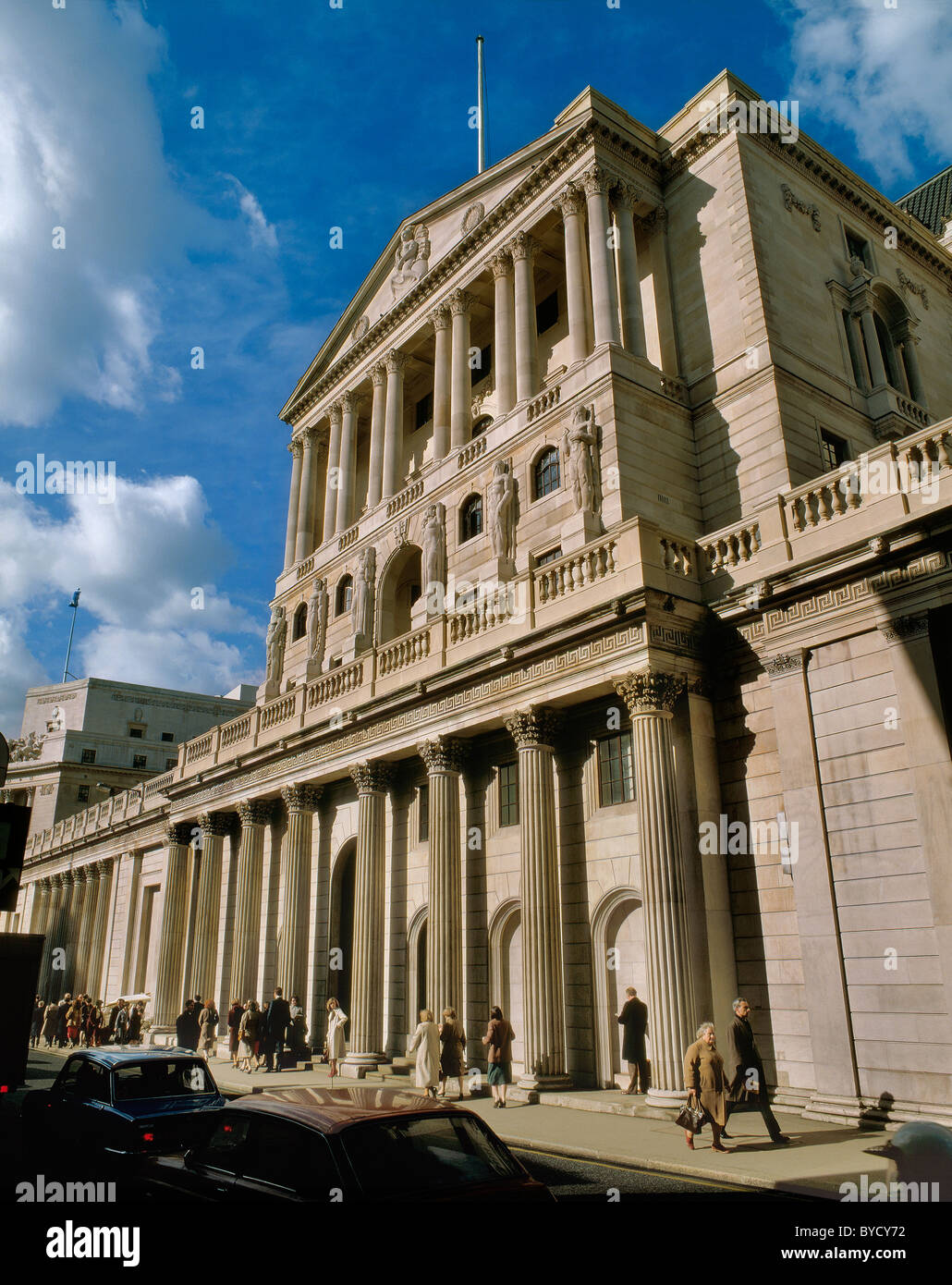 Threadneedle street hi-res stock photography and images - Alamy